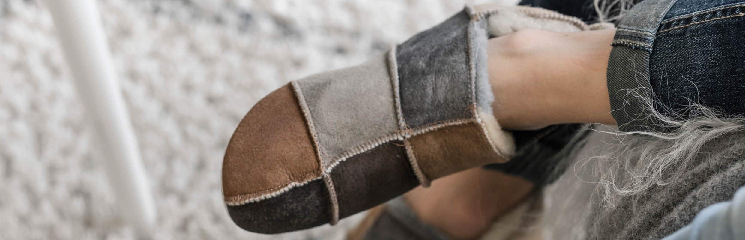 Barn tofflor - i fårskinn och ull